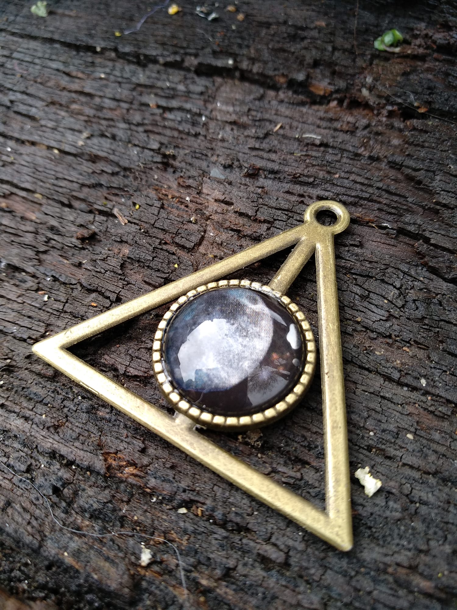 Witch Triangle Pendant Silver Glitter Necklace (full moon bronze ...